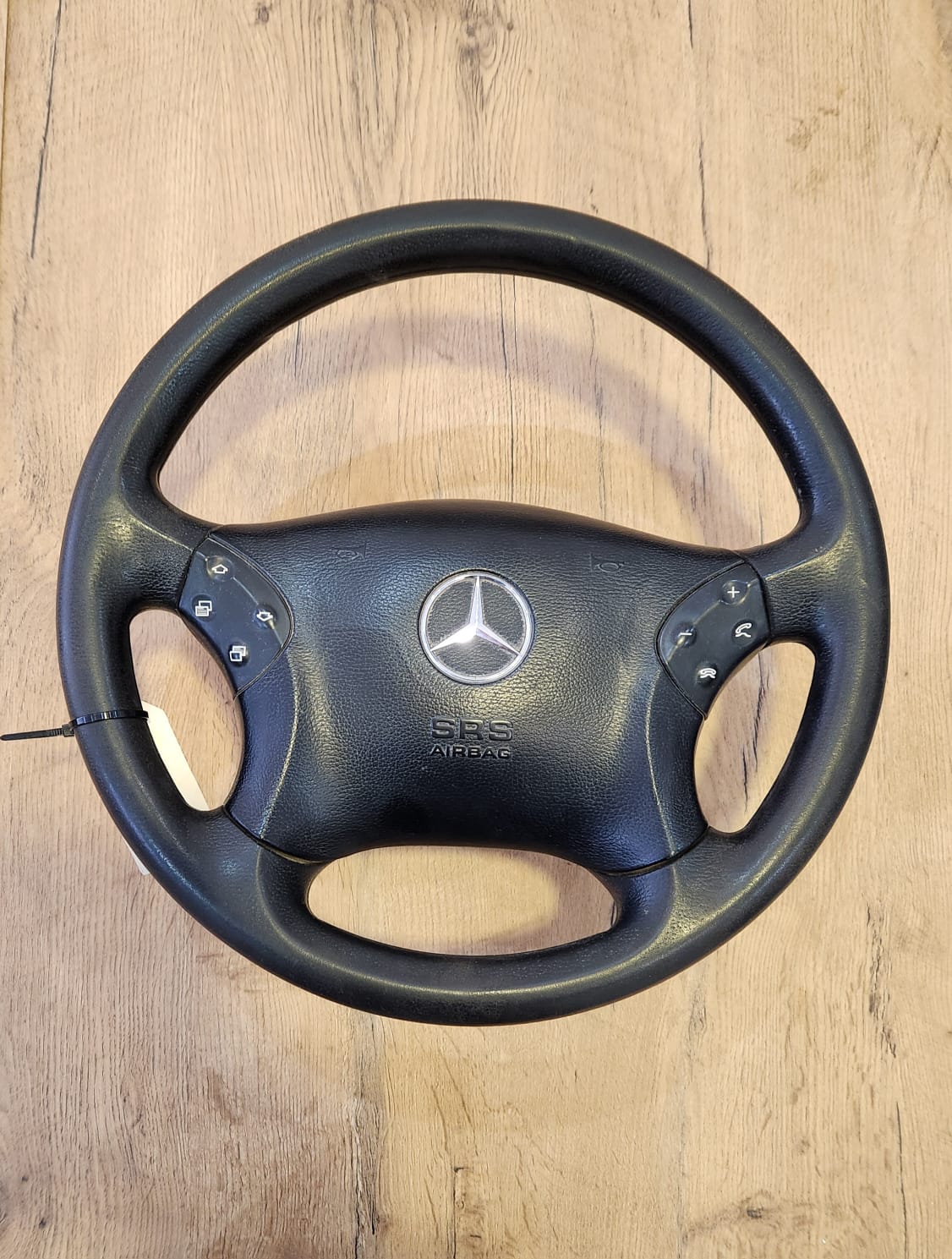 Mercedes Benz W203 Steering Wheel – KW Scrapyard